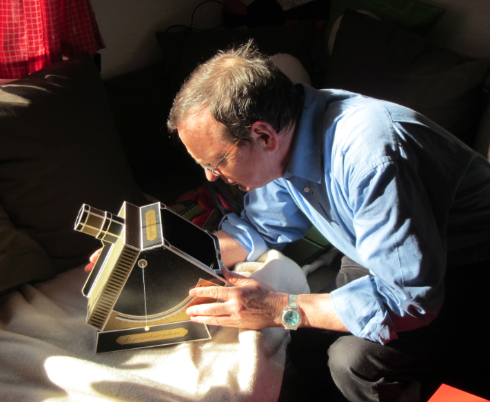 Solar projector - Adventures in Oceanography and Teaching