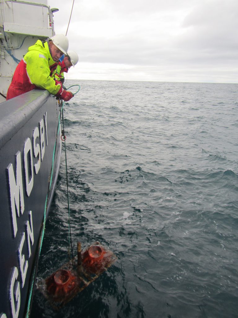 Recovering an oceanographic mooring - Adventures in Oceanography and ...