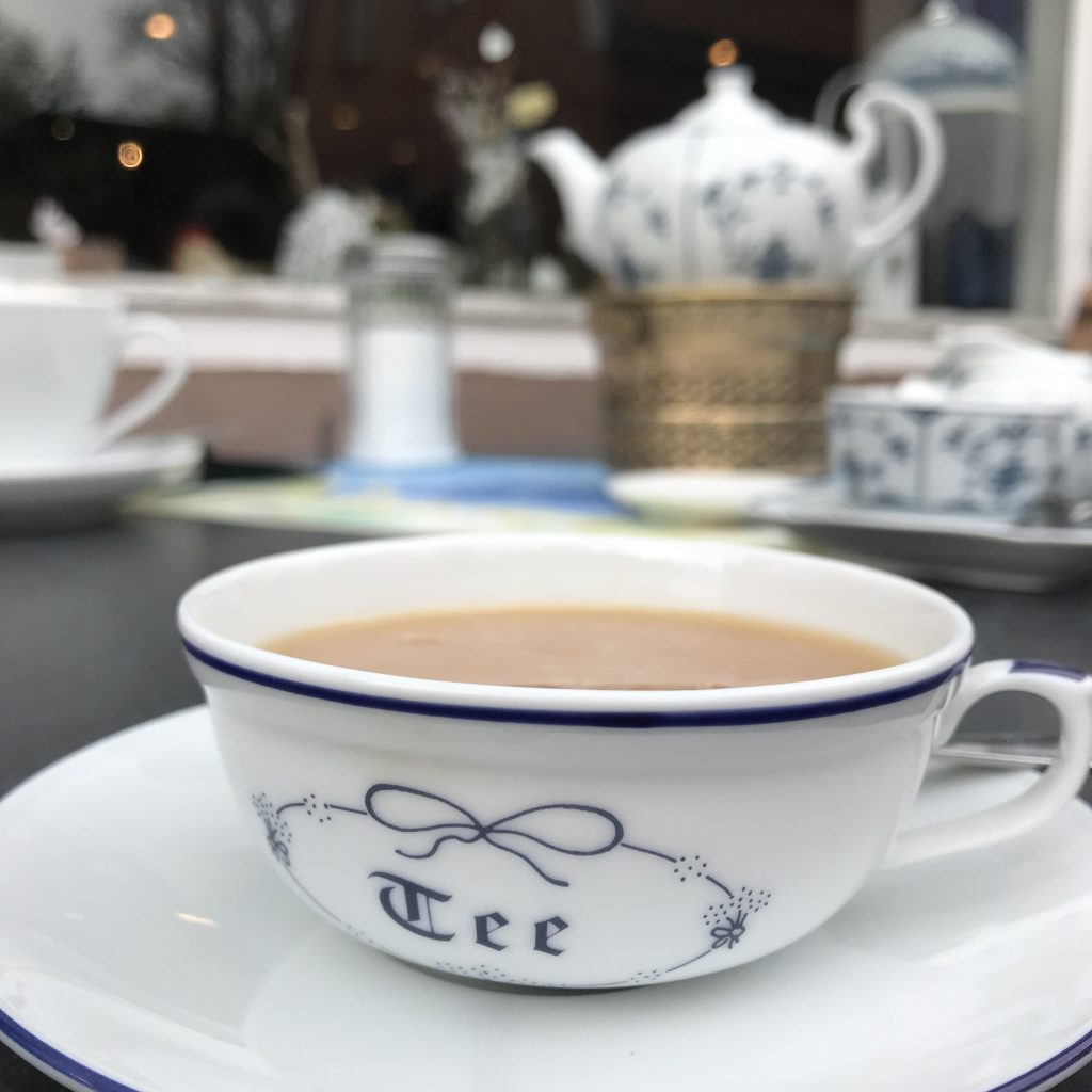 Ostfriesentee - Double diffusion in a tea cup - Adventures in ...