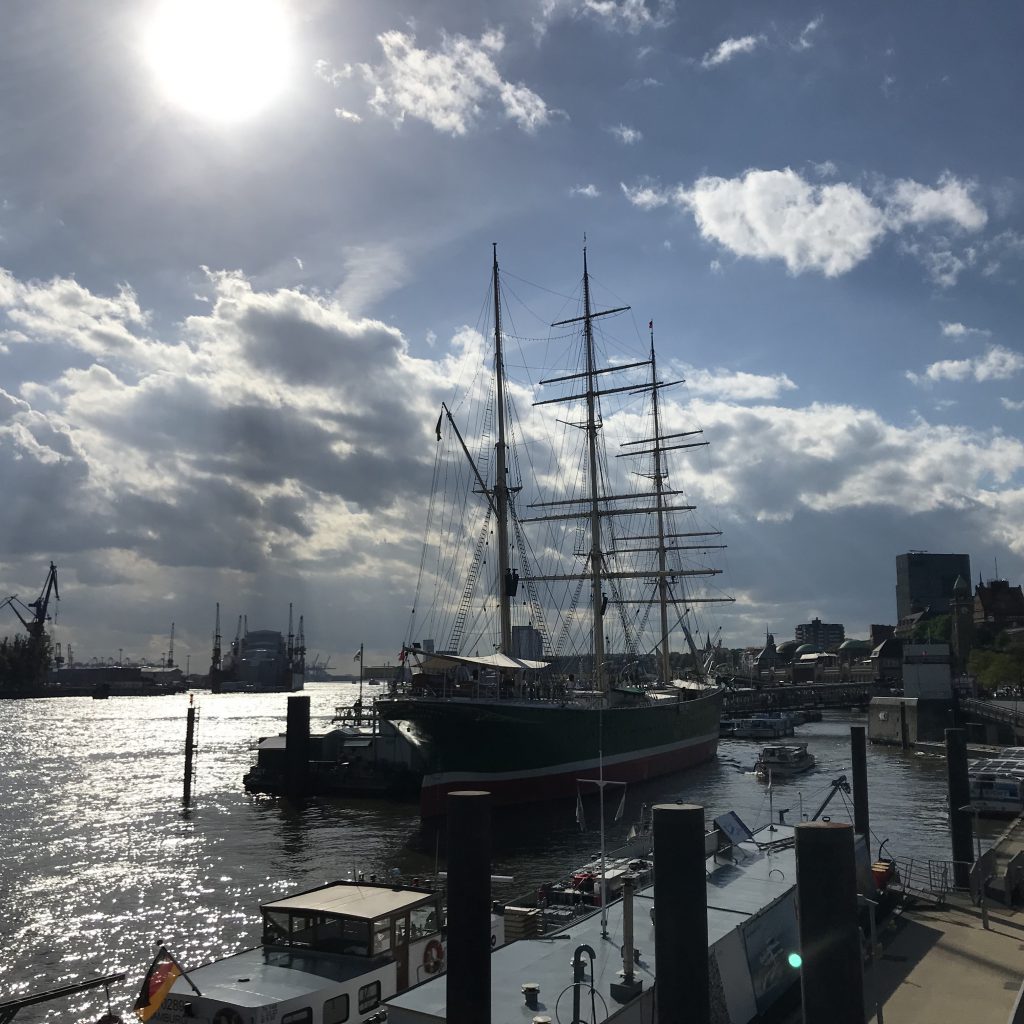 ship-generated waves Archives - Adventures in Oceanography and Teaching