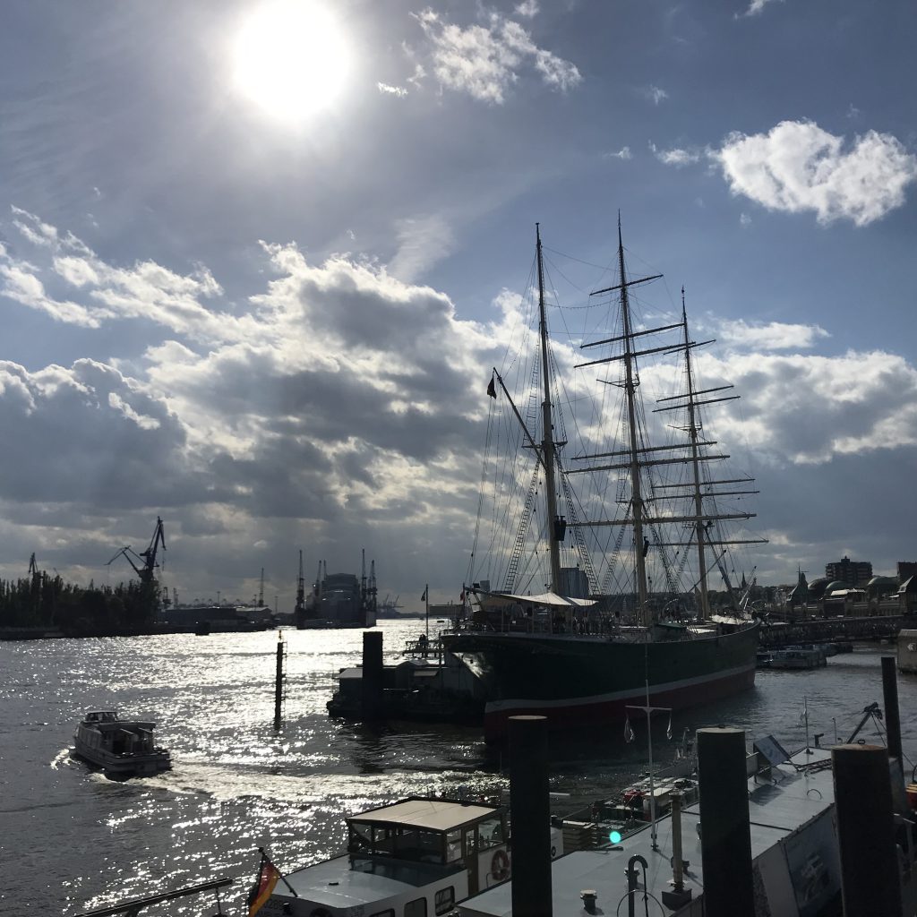 ship-generated waves Archives - Adventures in Oceanography and Teaching