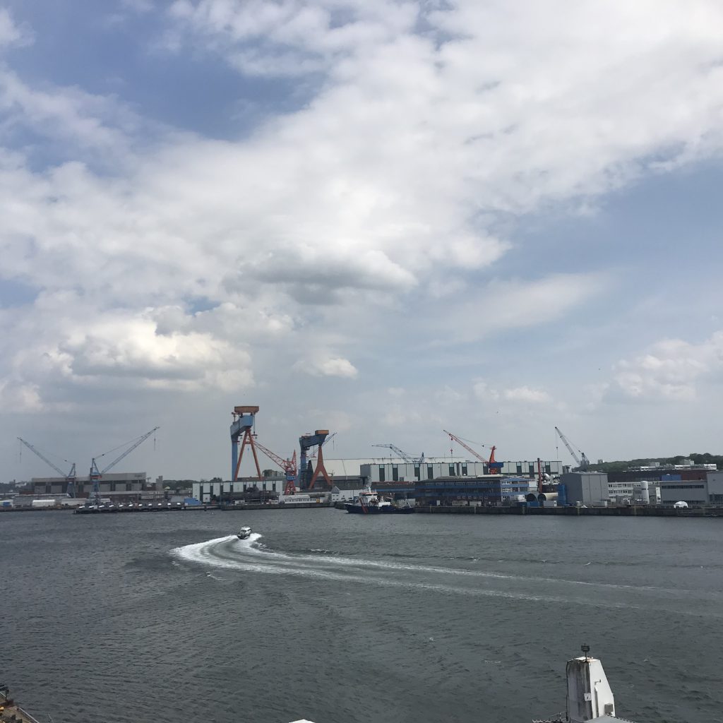 ship-generated waves Archives - Adventures in Oceanography and Teaching