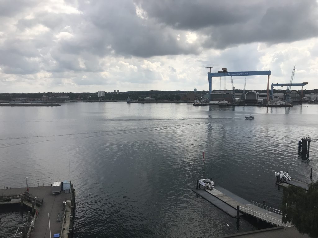 Walk to & visit at GEOMAR as wave watching occasion - Adventures in ...