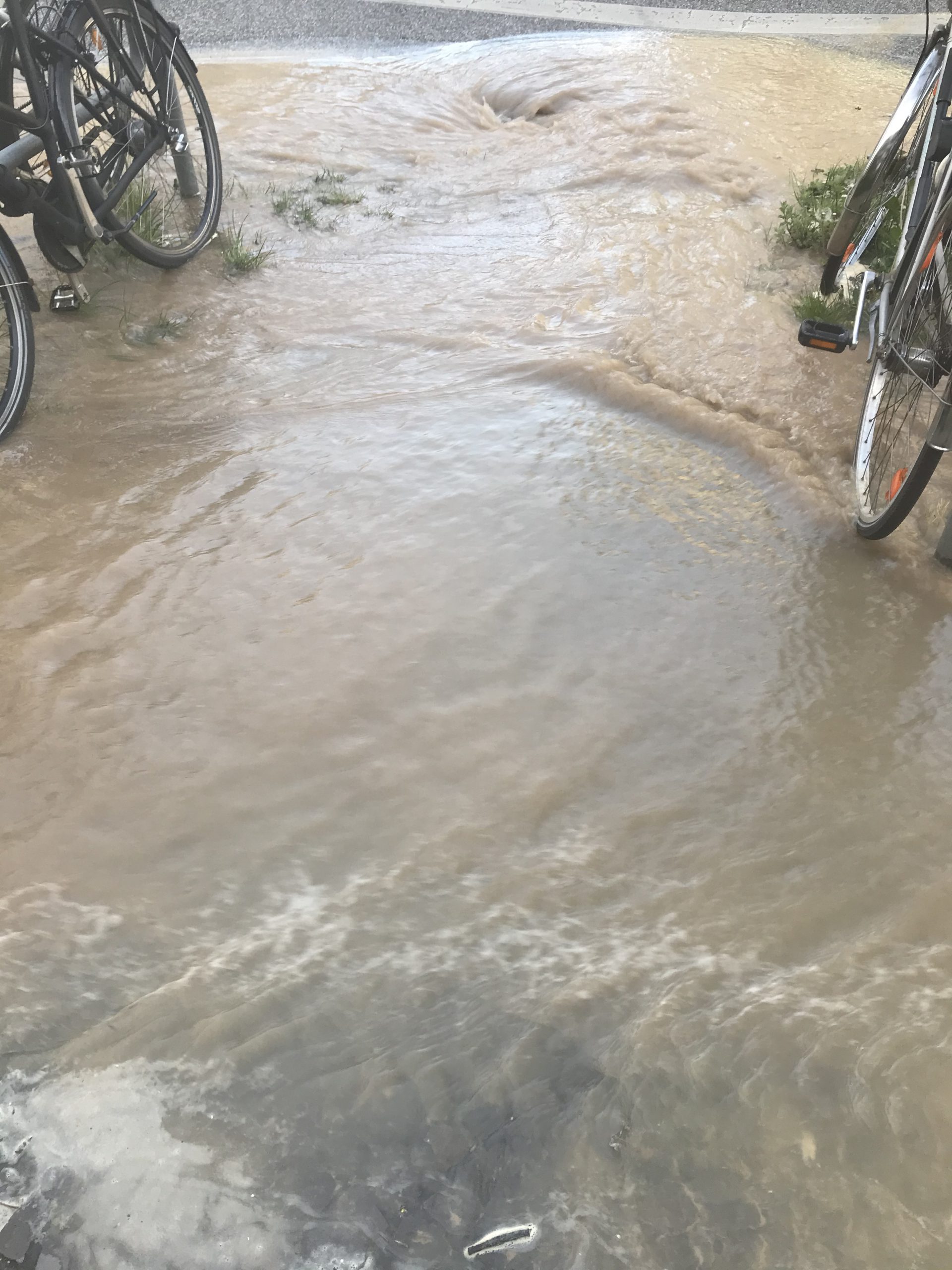 Broken water pipes - Adventures in Oceanography and Teaching