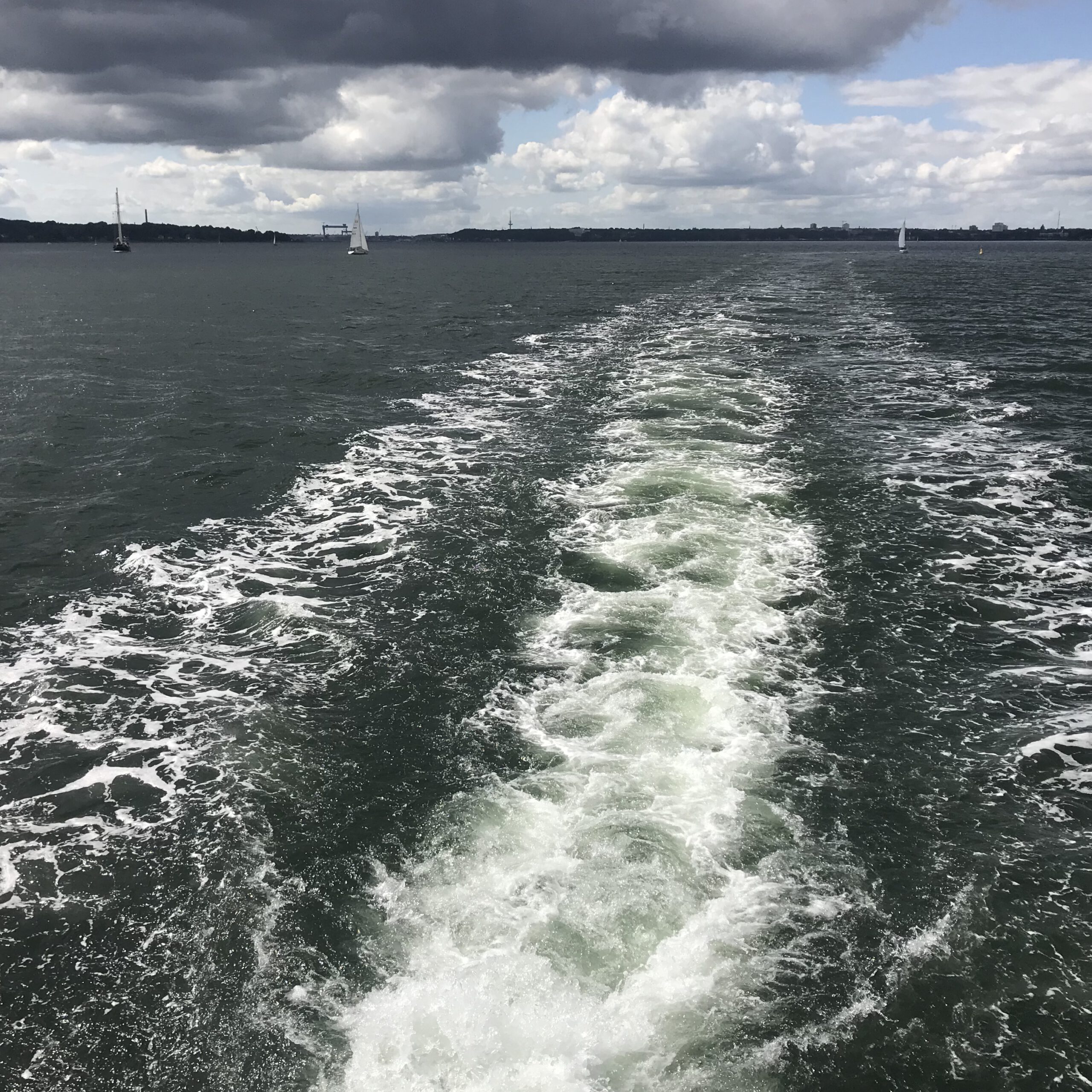 #WaveWatchingWednesday - Adventures in Oceanography and Teaching