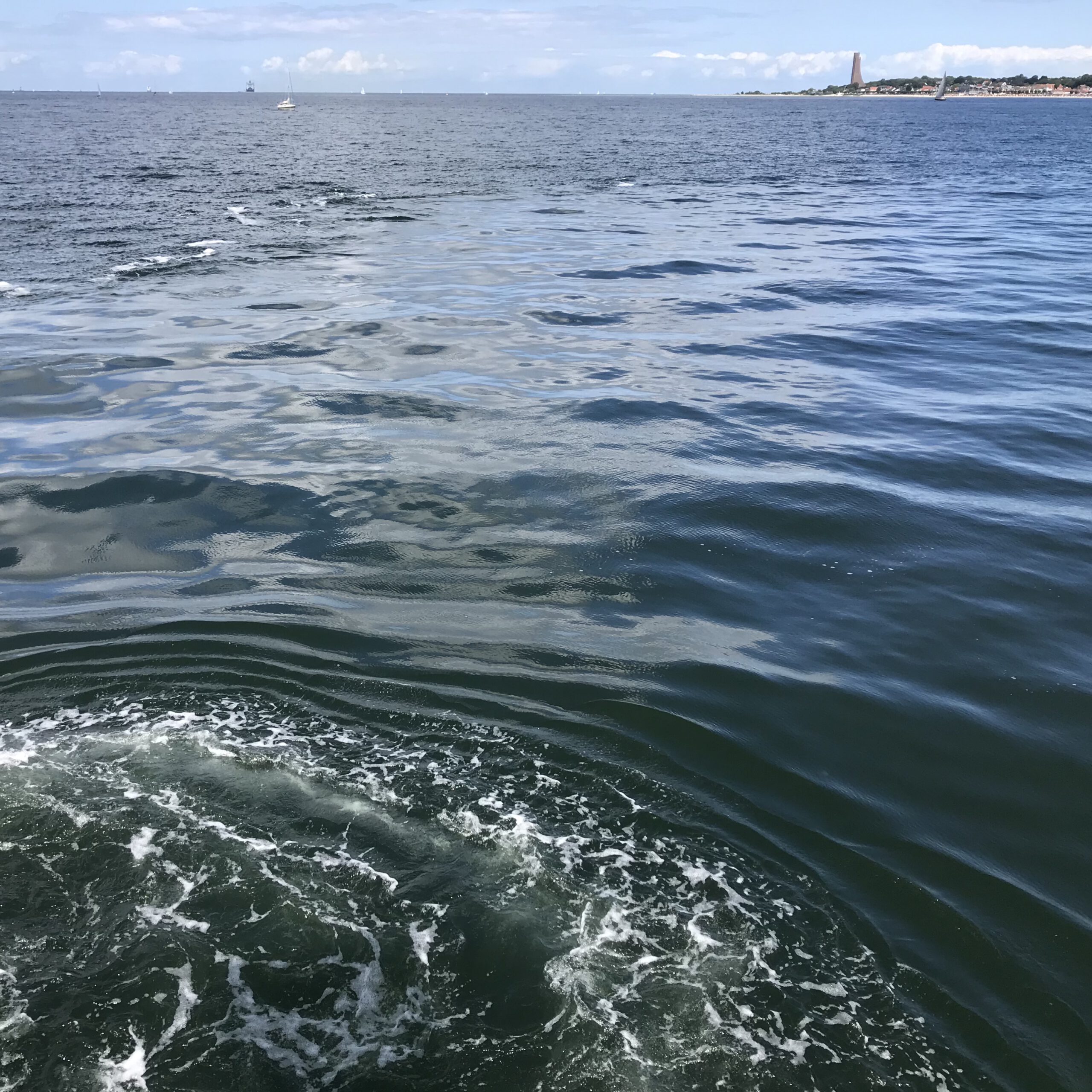 #WaveWatchingWednesday - Adventures in Oceanography and Teaching