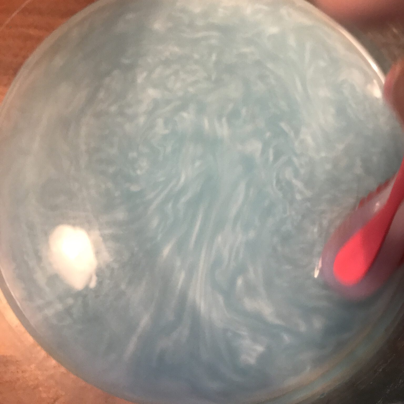Rheoscopic fluid - Adventures in Oceanography and Teaching Rheoscopic fluid - Adventures in Oceanography and Teaching